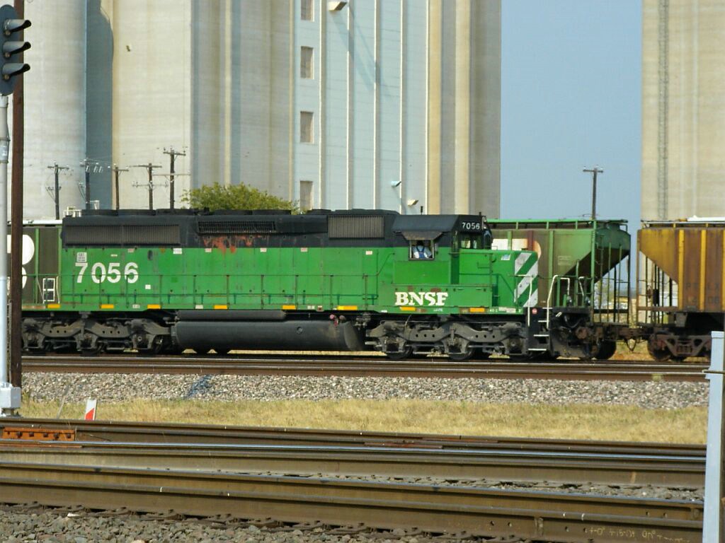BNSF 7056